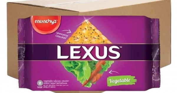 Munchy's Lexus Sandwich Calcium Crackers - Vegetable (12 packets) 200g